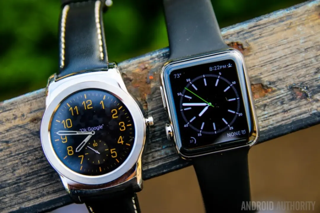 Một vài so sánh về phần mềm trên Apple Watch và smartwatch chạy Android ...