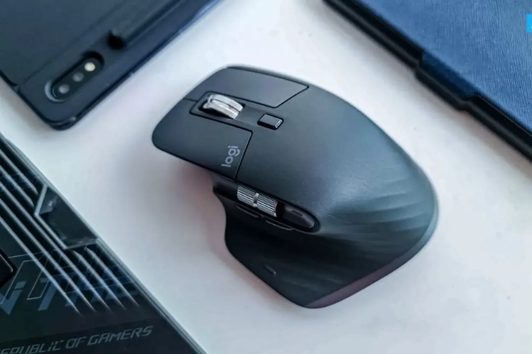 Chuột Logitech MX Master 3: Thiết kế cá tính, sử dụng đa thiết bị