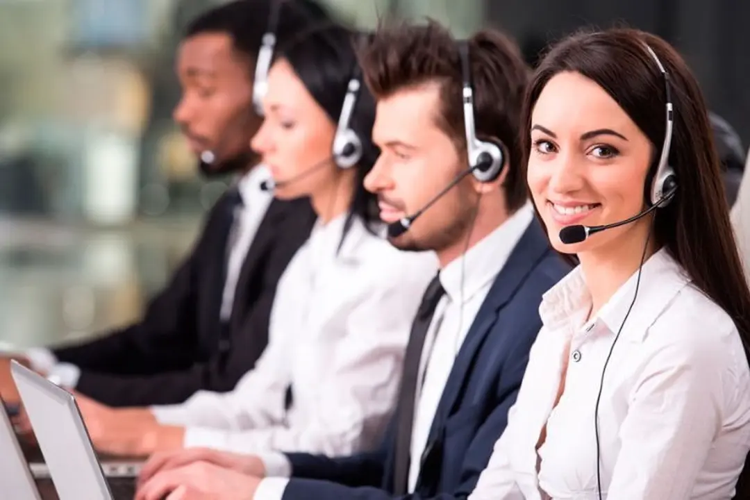 Contact Center là gì? So sánh Contact Center và Call Center