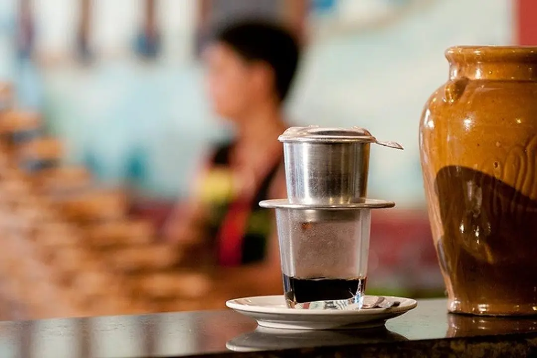 Cà phê để qua đêm có uống được không? Cách bảo quản