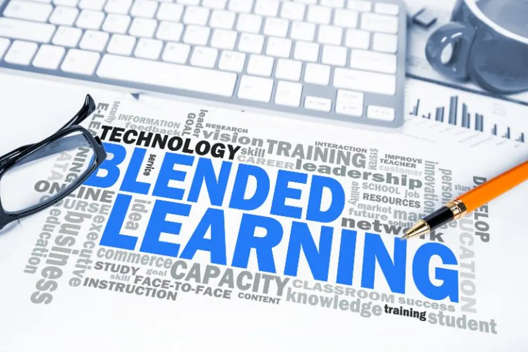 Blended learning là gì? Tìm hiểu 7 mô hình blended learning