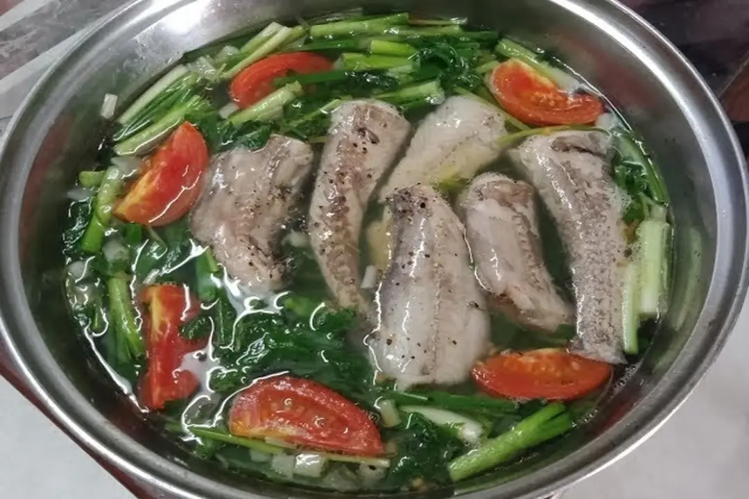 Cách làm cá khoai nấu ngót ngọt thanh, bổ dưỡng cho bữa cơm gia đình bạn