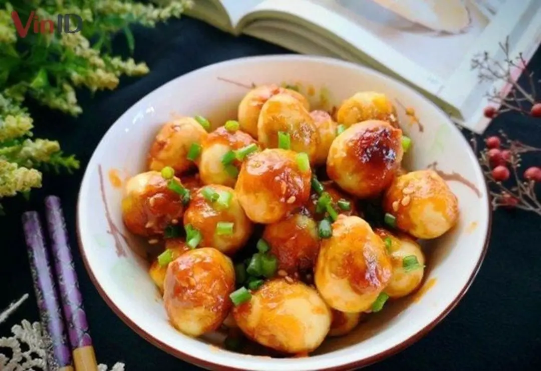 Cách làm trứng cút rim bơ tỏi thơm ngon nức nở, ai cũng mê