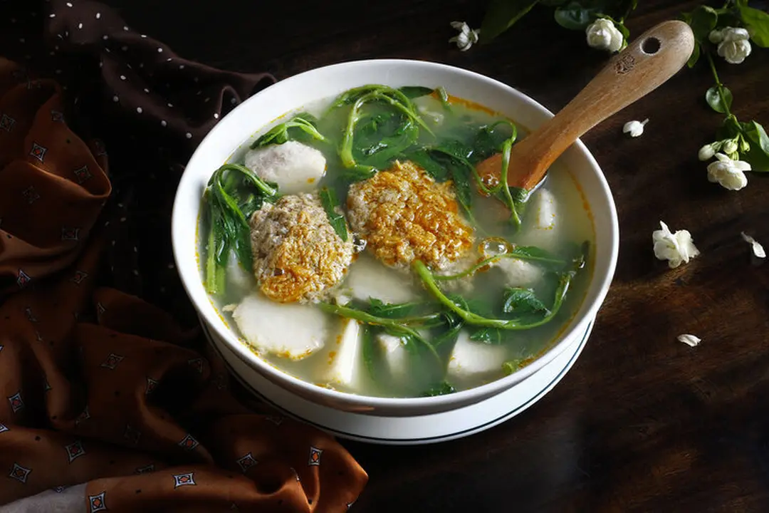 Hướng dẫn cách nấu canh rạm kết hợp rau muống khoai sọ, đơn giản nhưng ...