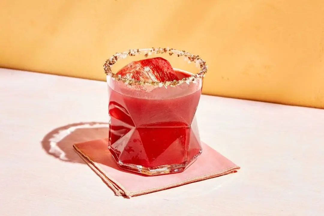 Làm cocktail Cherry màu sắc bắt mắt chuẩn vị quán bar tại nhà với công ...