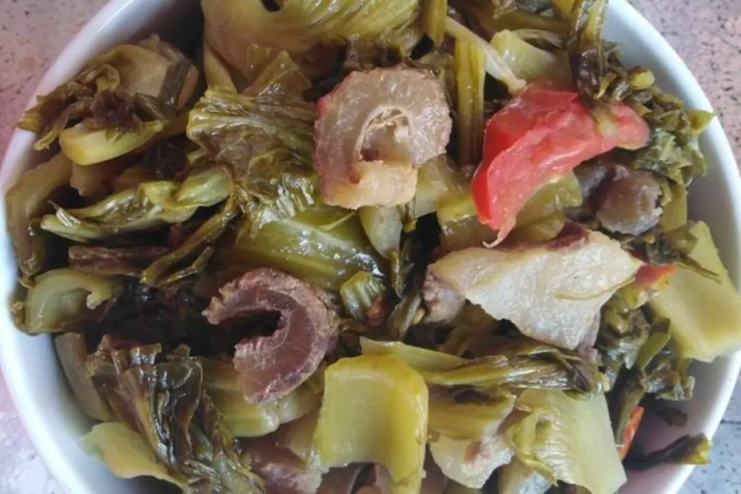 Cách làm gân bò kho dưa chua ngon mềm, đậm đà, hấp dẫn chuẩn vị cơm nhà