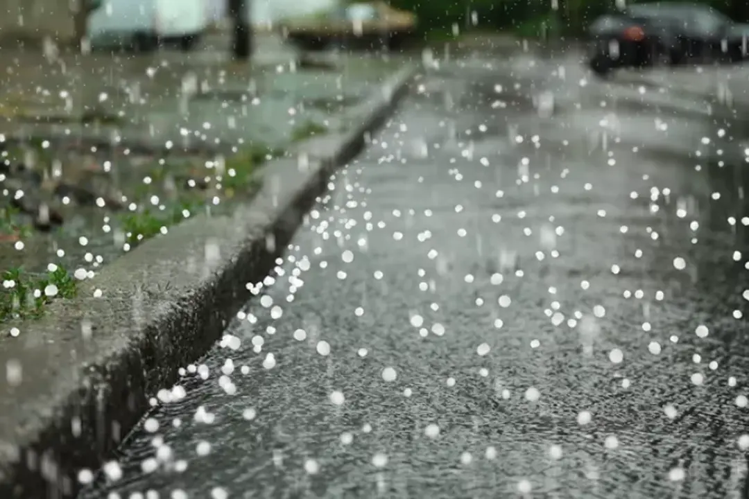 Giải thích hiện tượng mưa đá từ đâu mà có? Làm sao để có thể phòng ...