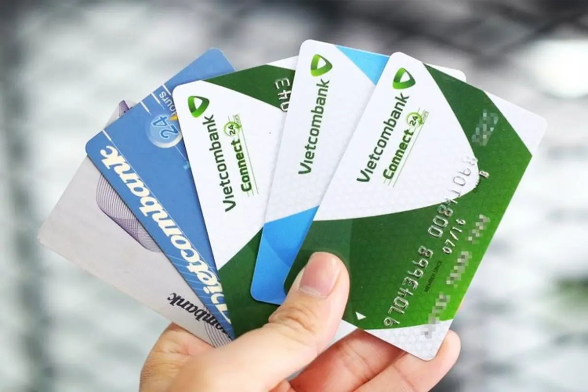 Các loại thẻ Vietcombank: Cách phân biệt và biểu phí sử dụng
