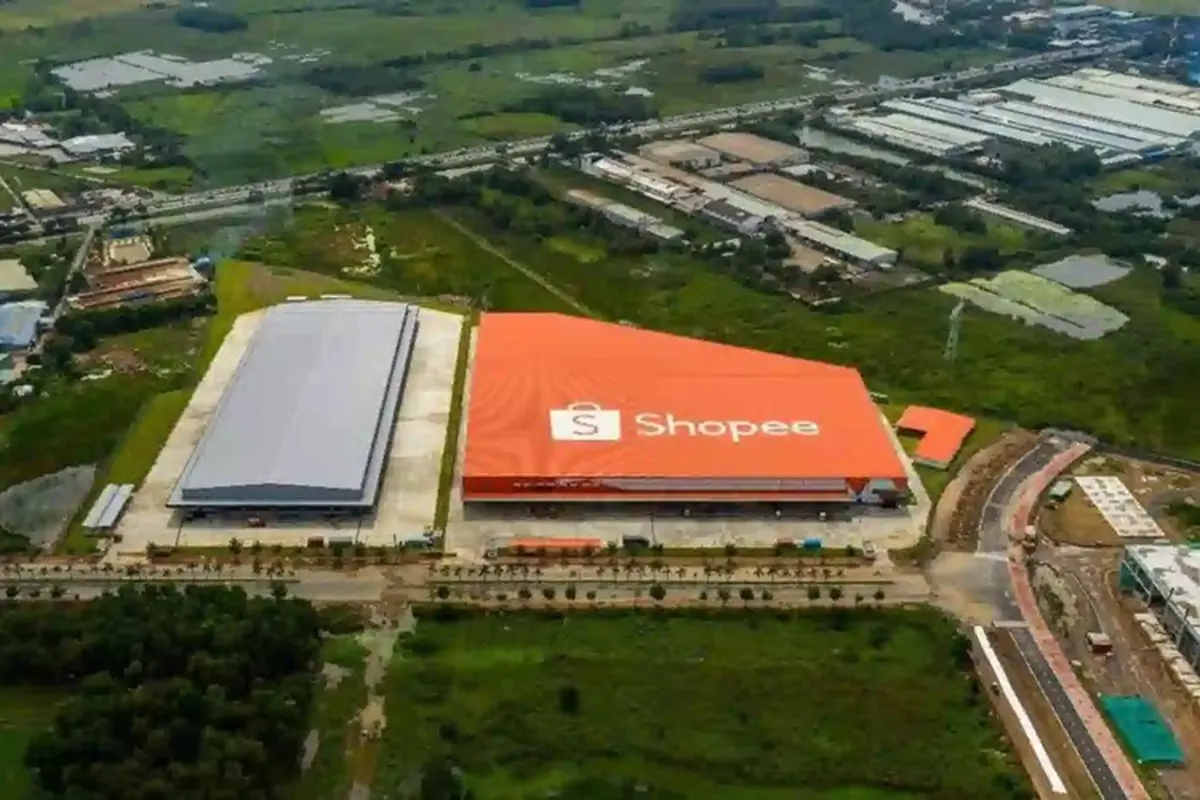 Xuyen A SOC Shopee ở đâu? Tới tận nơi lấy hàng được không?