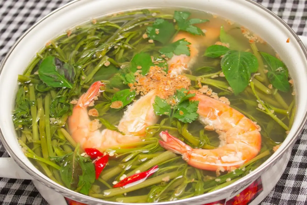 4 cách nấu canh chua rau muống lạ miệng đổi vị cho gia đình
