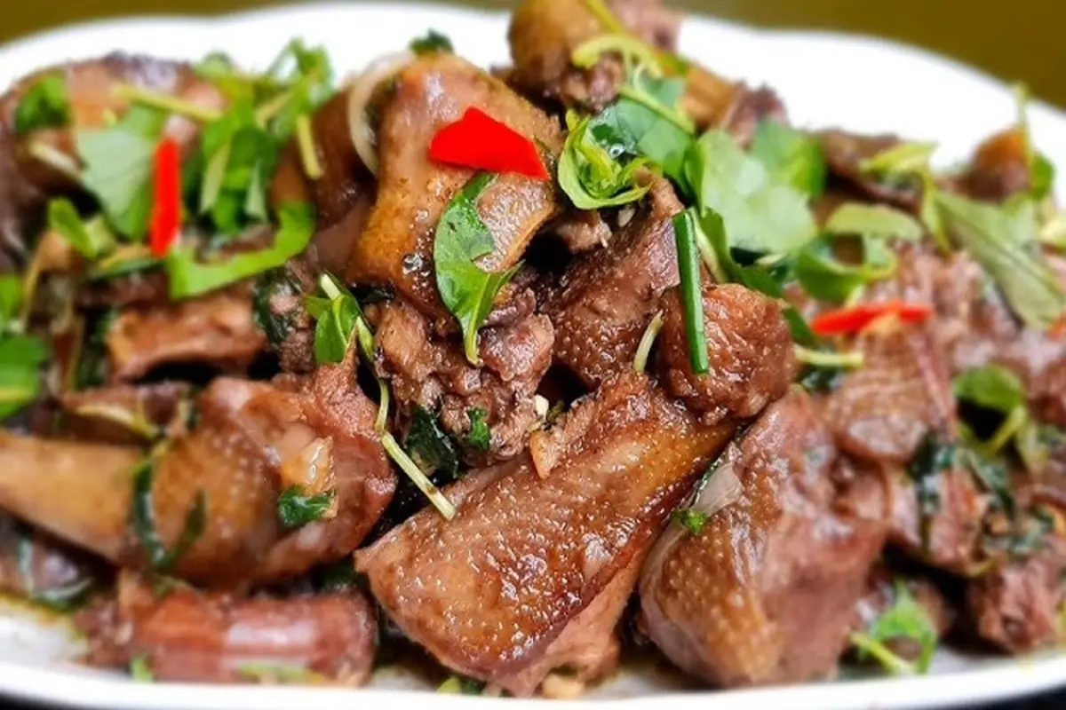 Mẹo làm món chim bồ câu xào rau răm thơm ngon, bổ dưỡng cực đơn giản ...