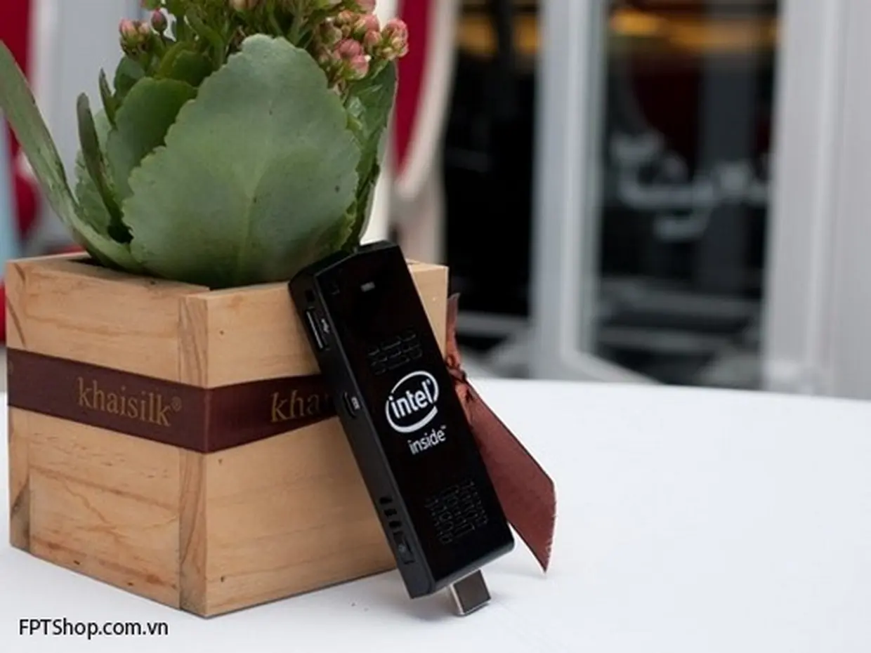 Intel Compute Stick máy tính tí hon với sức mạnh tốt