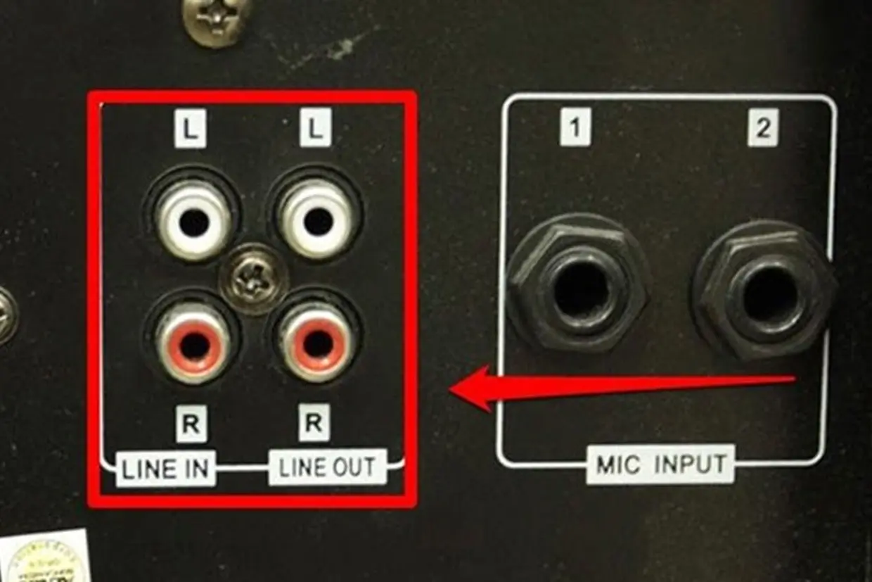 Cổng Line In Line Out là gì? Vai trò và cách sử dụng thế nào?
