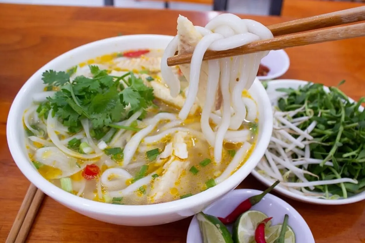 Cách nấu bánh canh cá lóc Quảng Trị thơm ngon, chuẩn vị