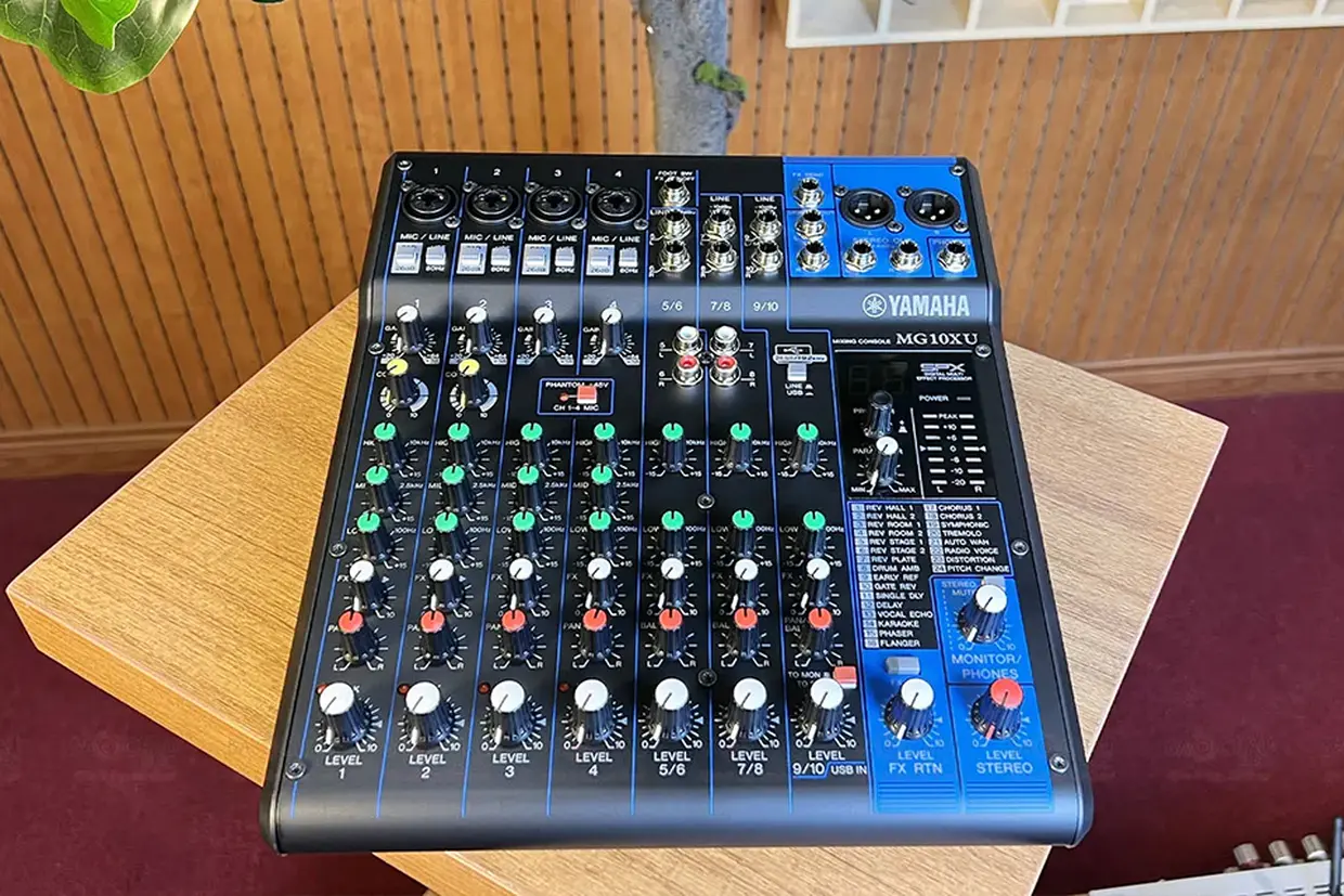 Mixer karaoke là gì? Tại sao dàn âm thanh hay lại không thể thiếu?