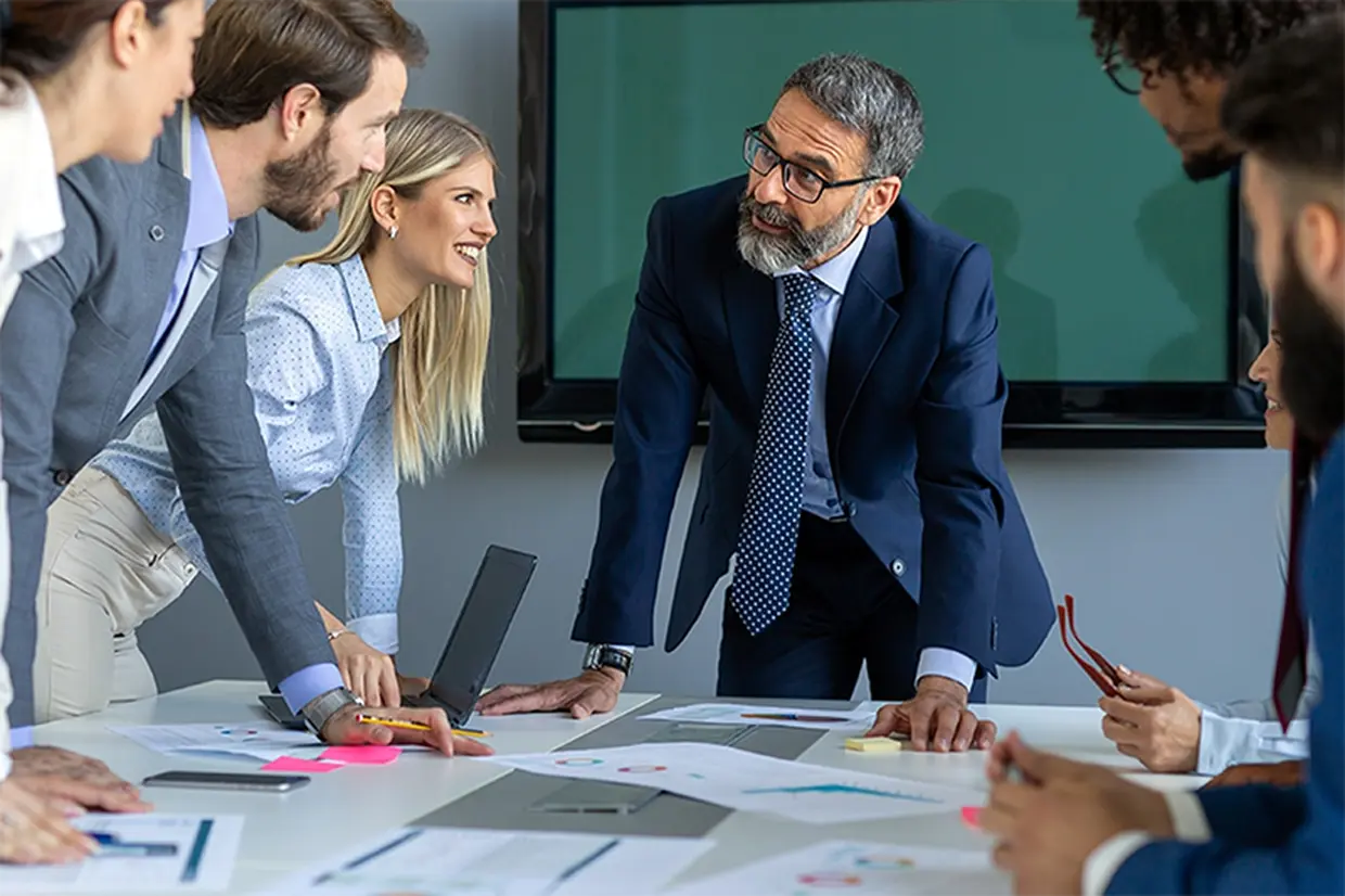 Operation Manager: Vai trò, kỹ năng, thu nhập và lộ trình phát triển