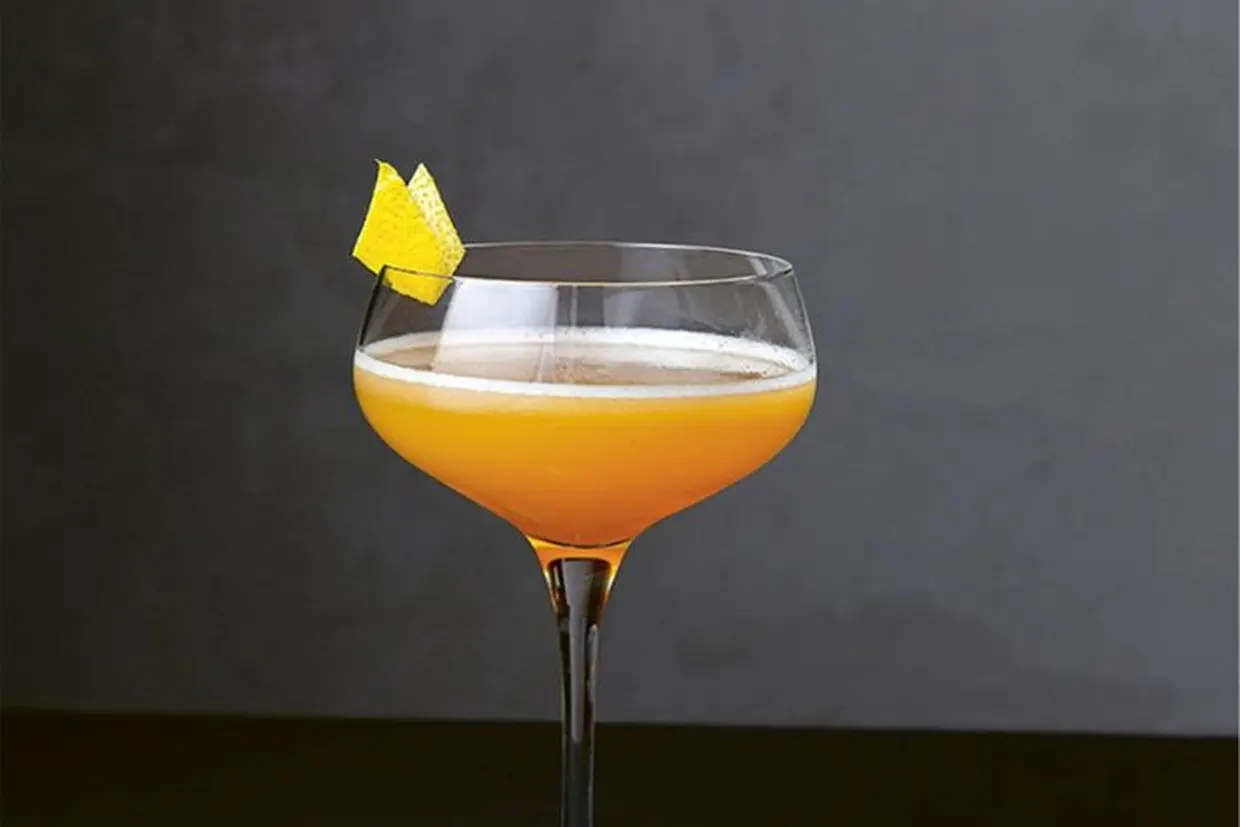 Cocktail Sidecar là gì? Hướng dẫn cách pha chế cocktail Sidecar
