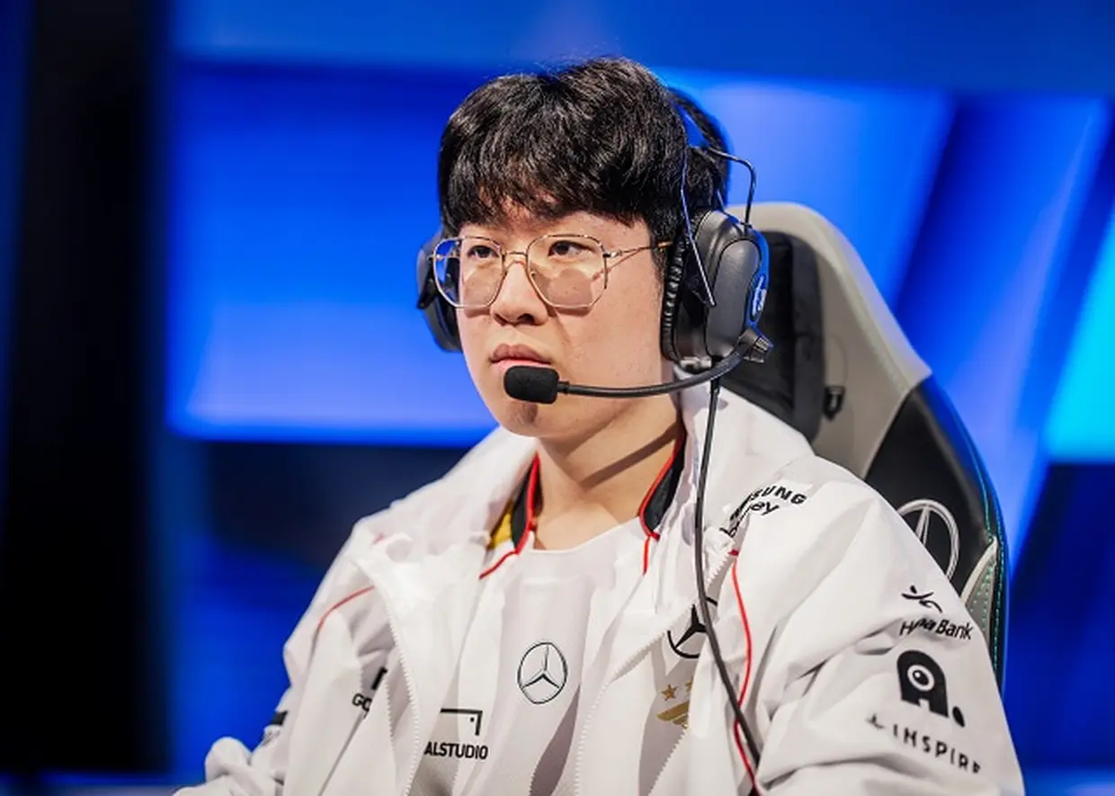 Zeus T1 là ai? Thành tích và hành trình phát triển sự nghiệp