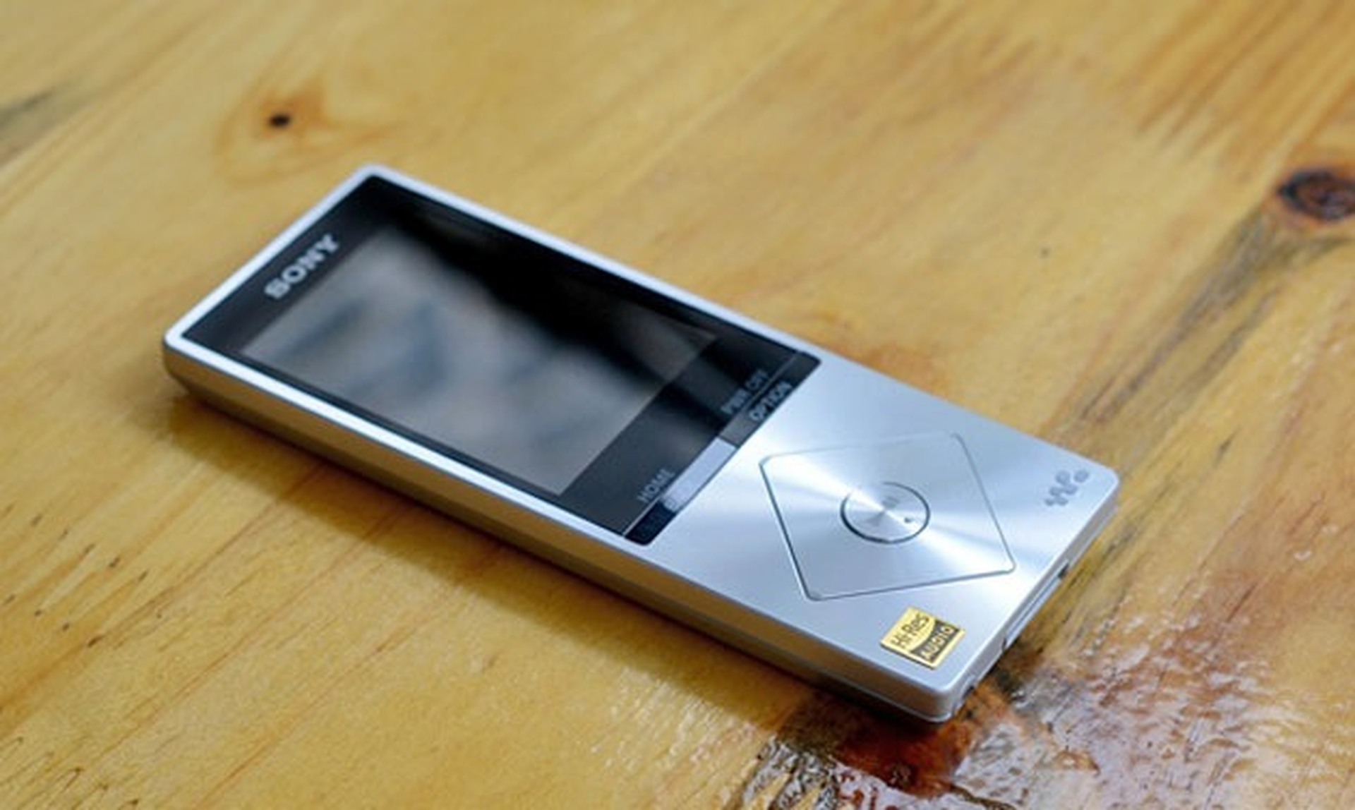 Trải nghiệm chất âm của sản phẩm máy nghe nhạc Sony Walkman NWZ-A15 và NWZ-A17