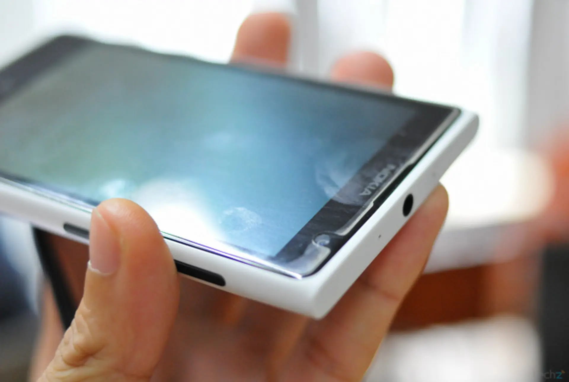 Dán màn hình cho Smartphone và những điều cần biết