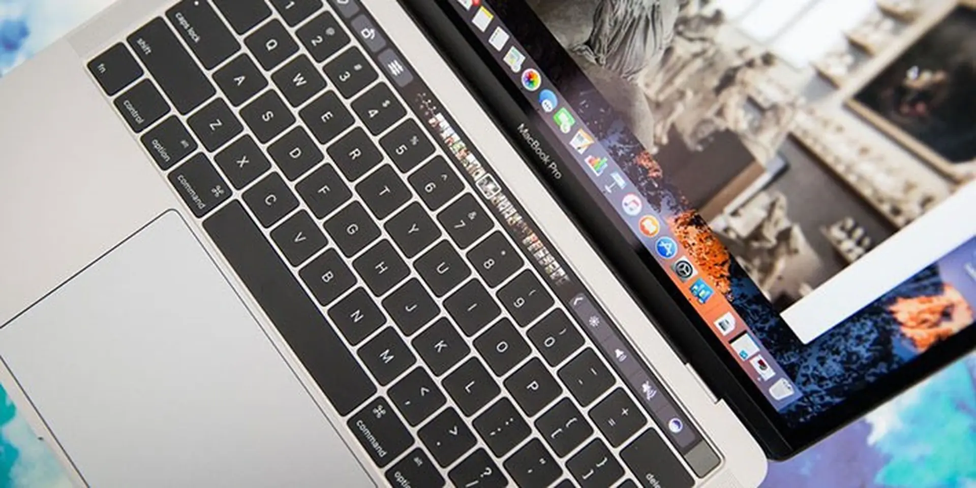 Apple cập nhật driver sửa lỗi loa MacBook Pro 2016