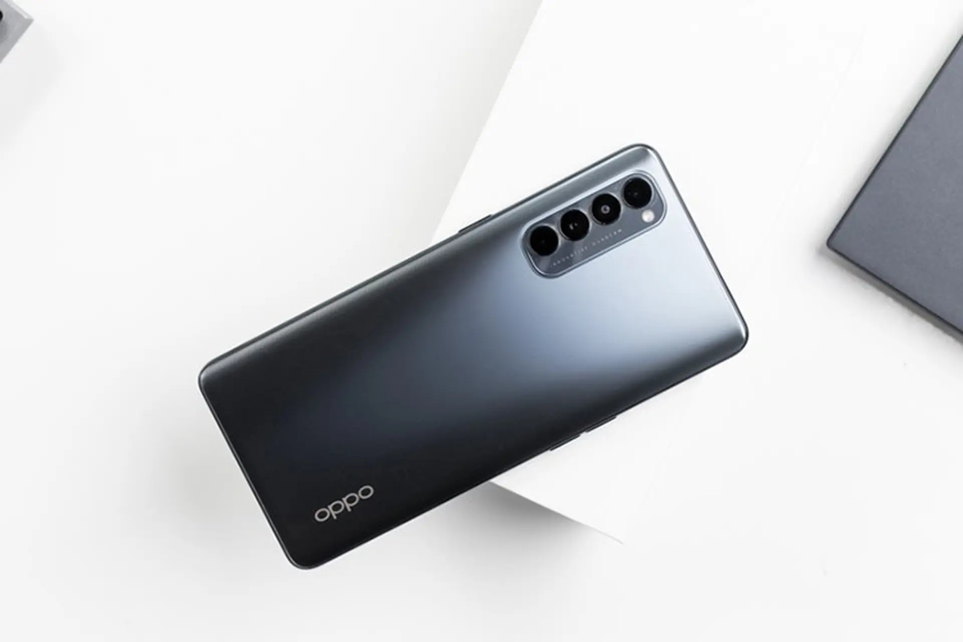Thiết kế và thông số camera của OPPO Reno5 Pro 5G