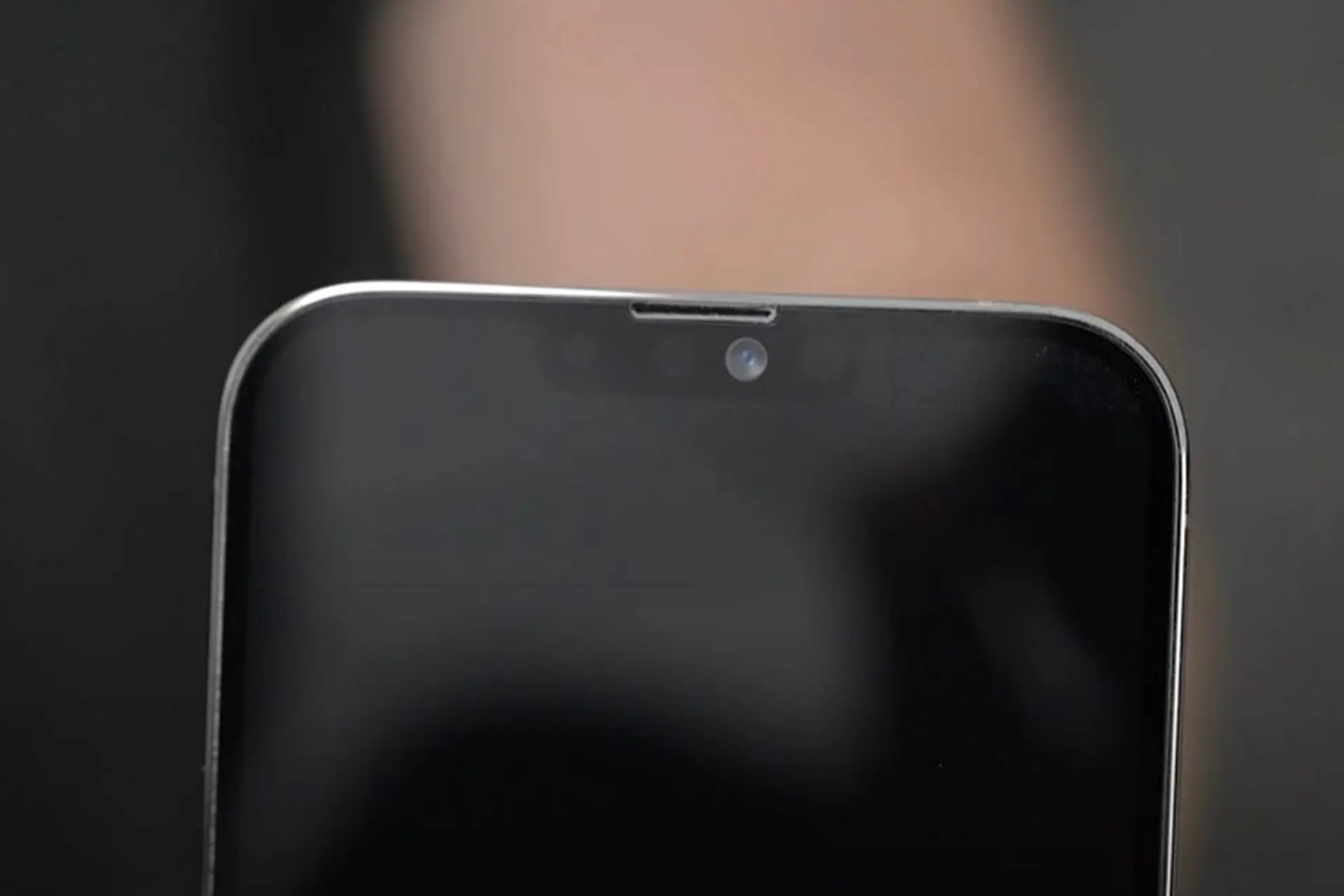 Xuất hiện mô hình iPhone 13 Pro Max với notch nhỏ gọn hơn