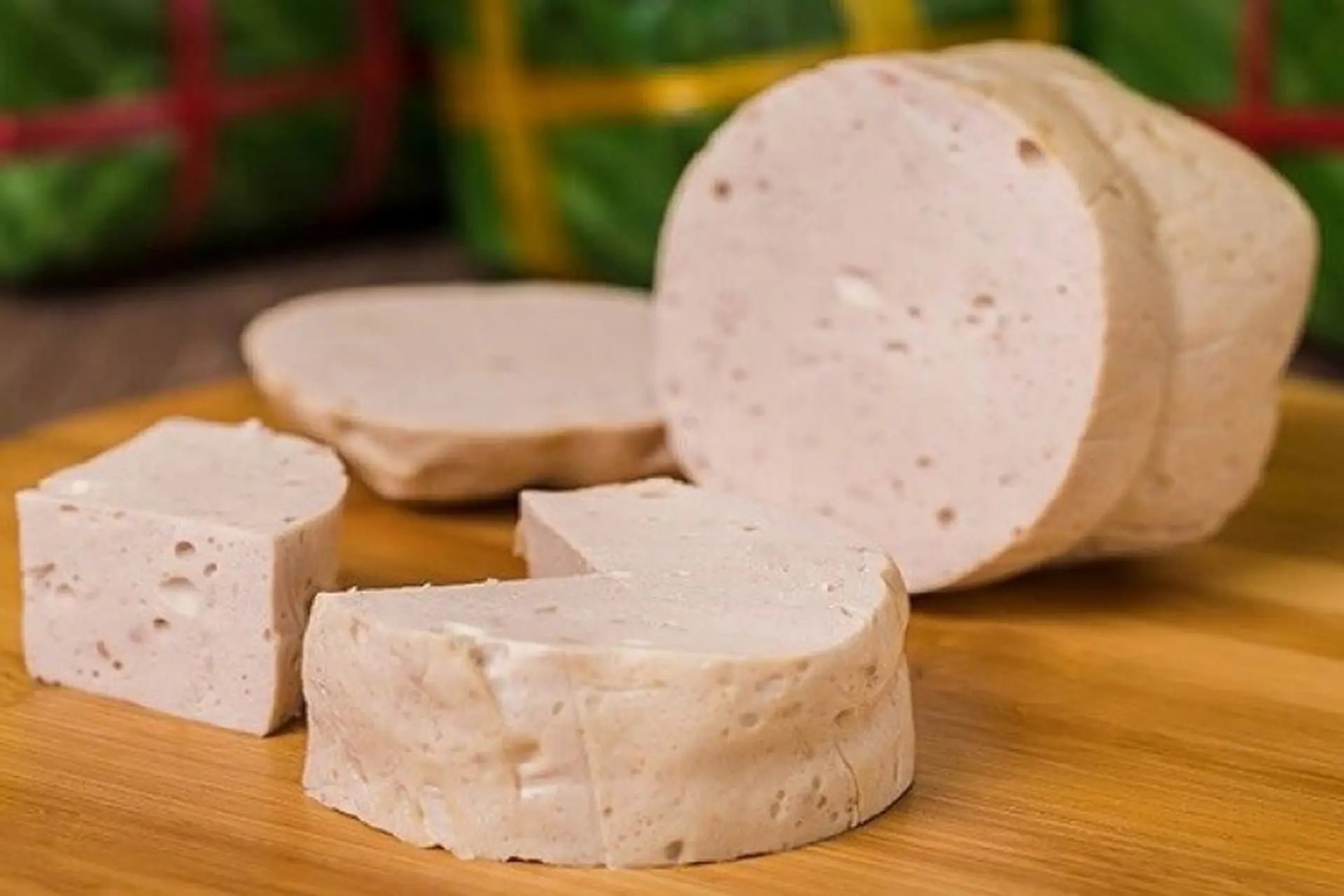 Chả lụa là gì? Cách lựa chọn chả lụa ngon, không có hàn the