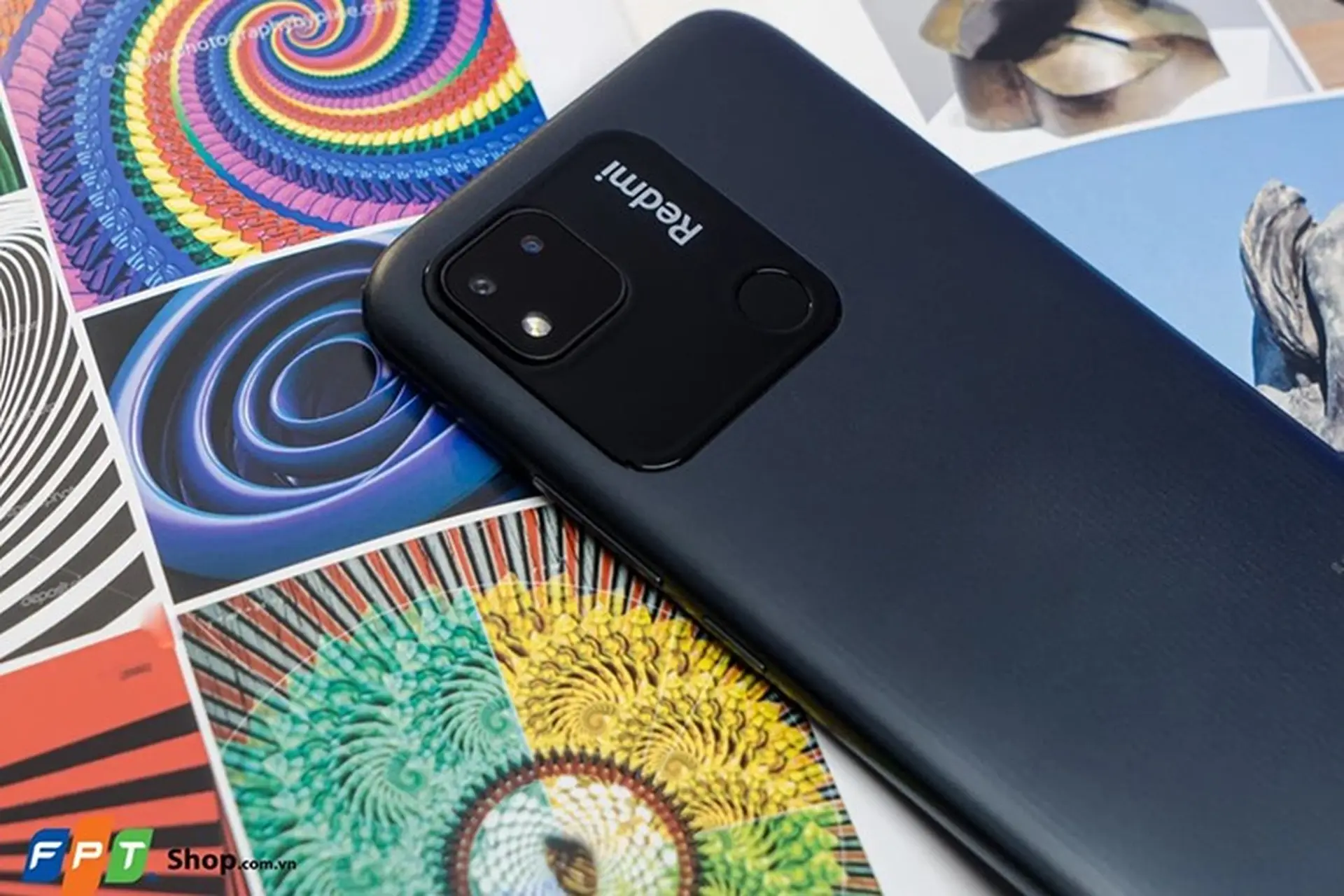 Trên tay Redmi 10A 3GB-64GB: Deal hời cho GenZ chơi xuân Quý Mão