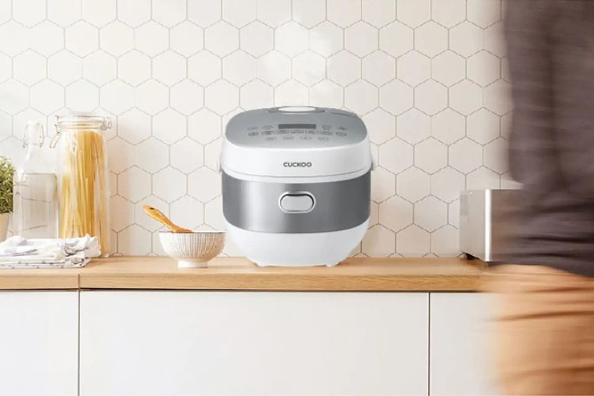 Đánh giá nồi cơm điện Cuckoo CR-0690F: Thiết kế đẹp, giá rẻ