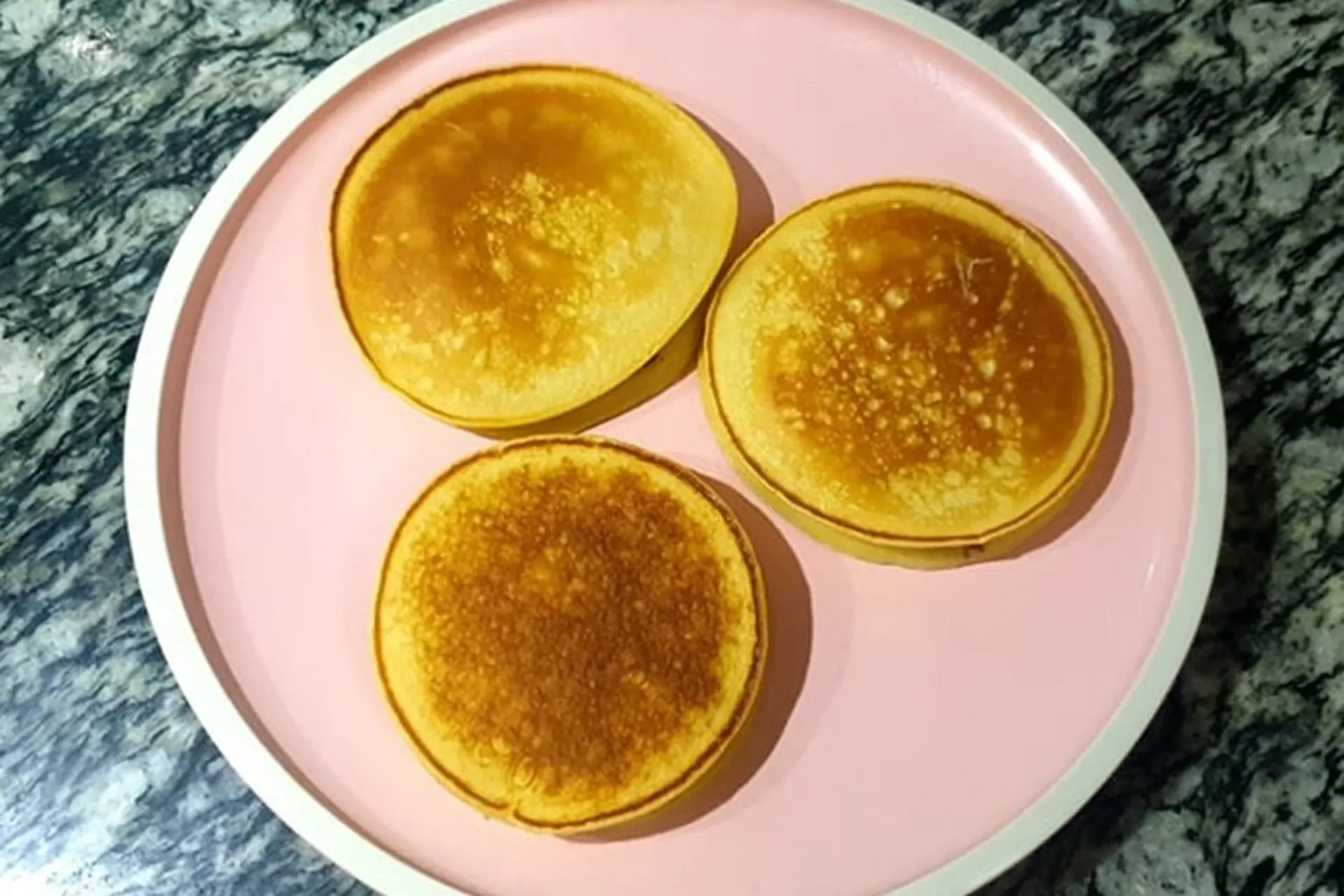 Cách làm bánh Dorayaki (bánh rán Doremon) bằng chảo chống dính