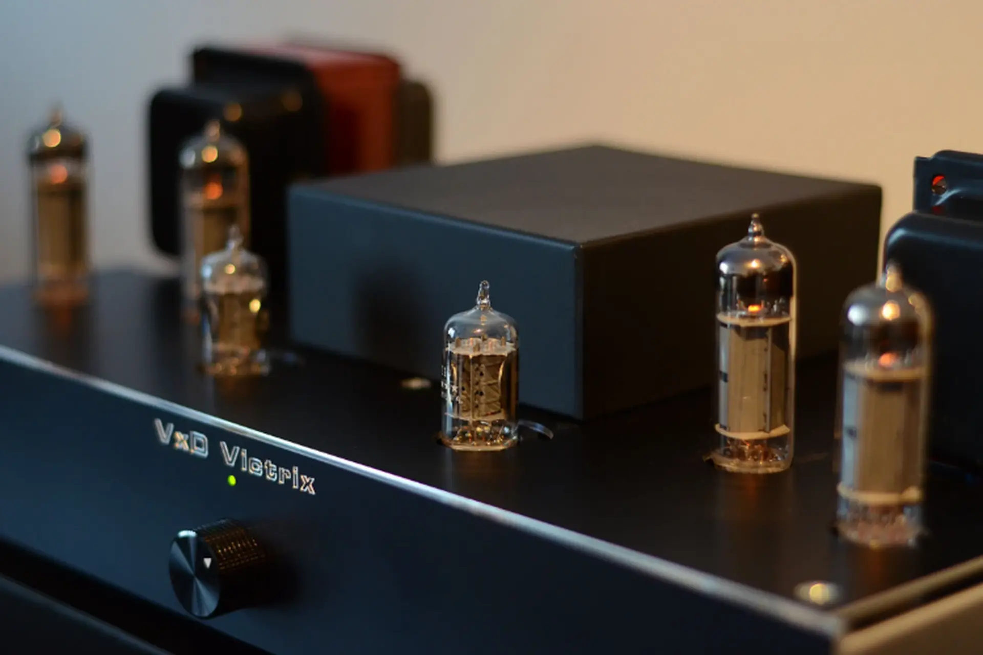 Amply đèn: Tất cả những gì bạn cần biết về nguyên lý hoạt động