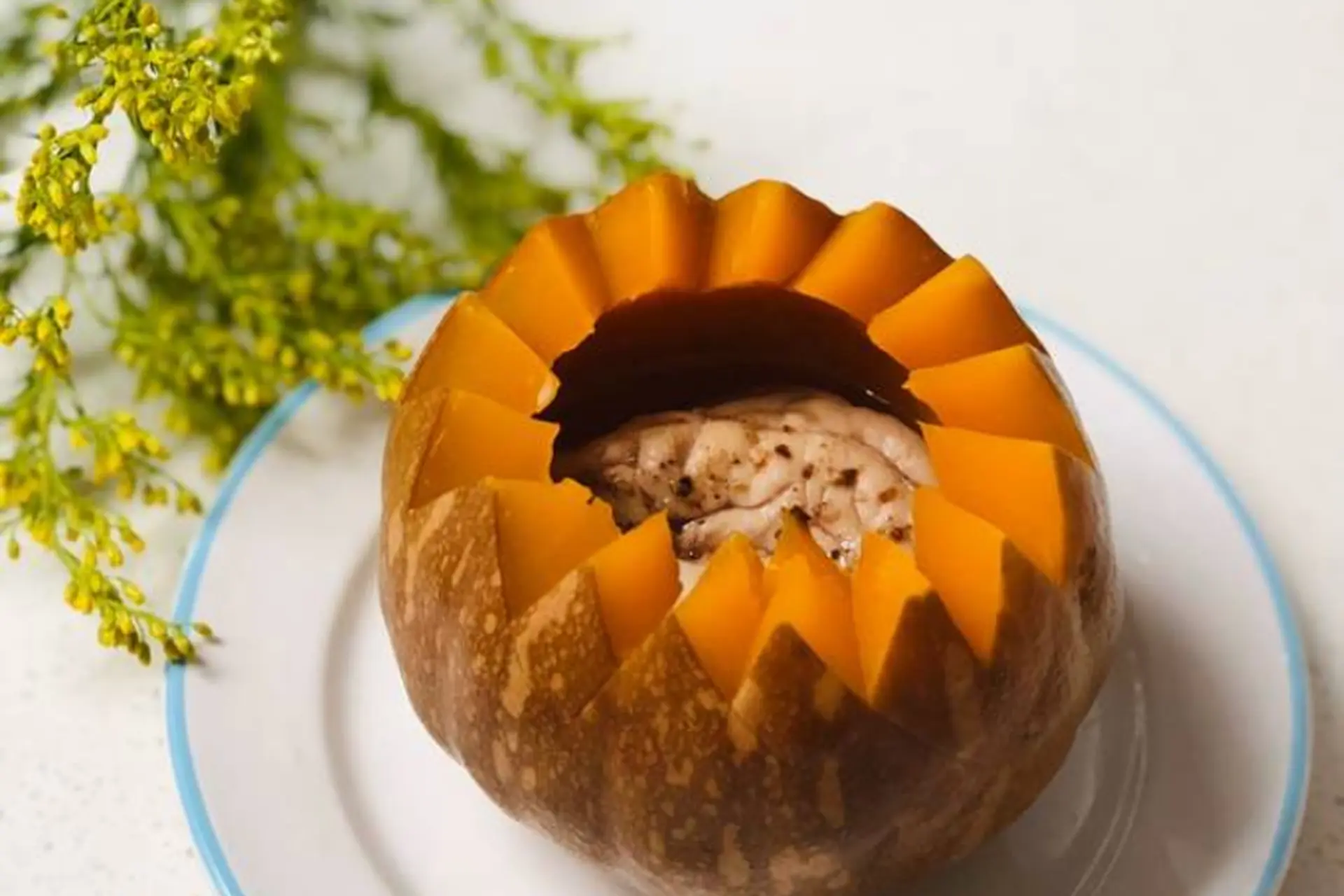 Bật mí cách làm óc heo chưng bí đỏ thơm ngon, giàu dinh dưỡng