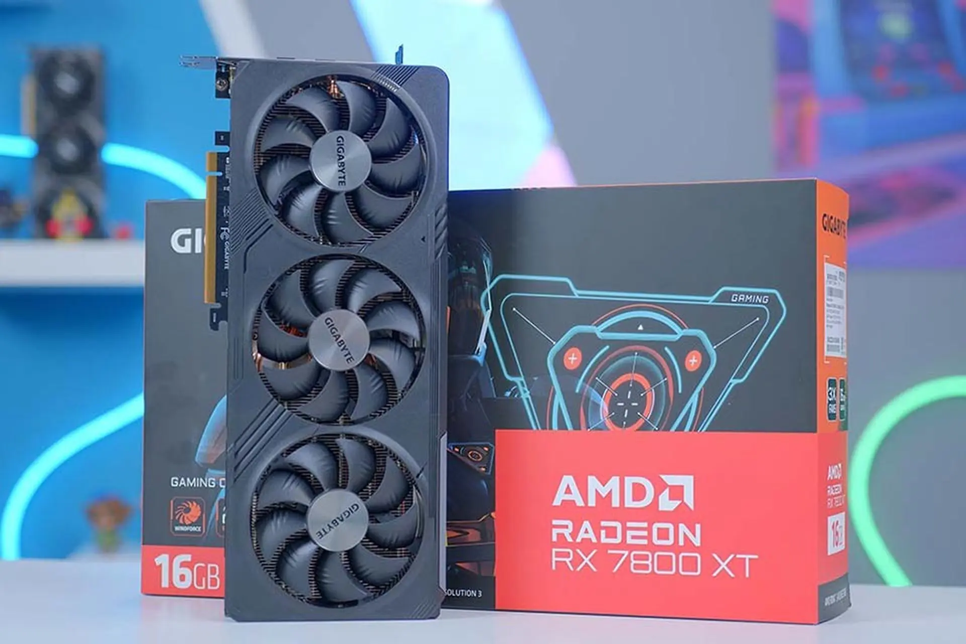 AMD RX 7800 XT: GPU được xây dựng trên kiến trúc RDNA 3 mới