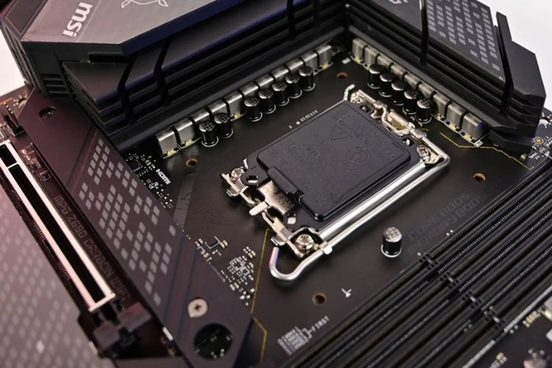 Tìm hiểu thông tin chi tiết về socket LGA 1700 và LGA 1200