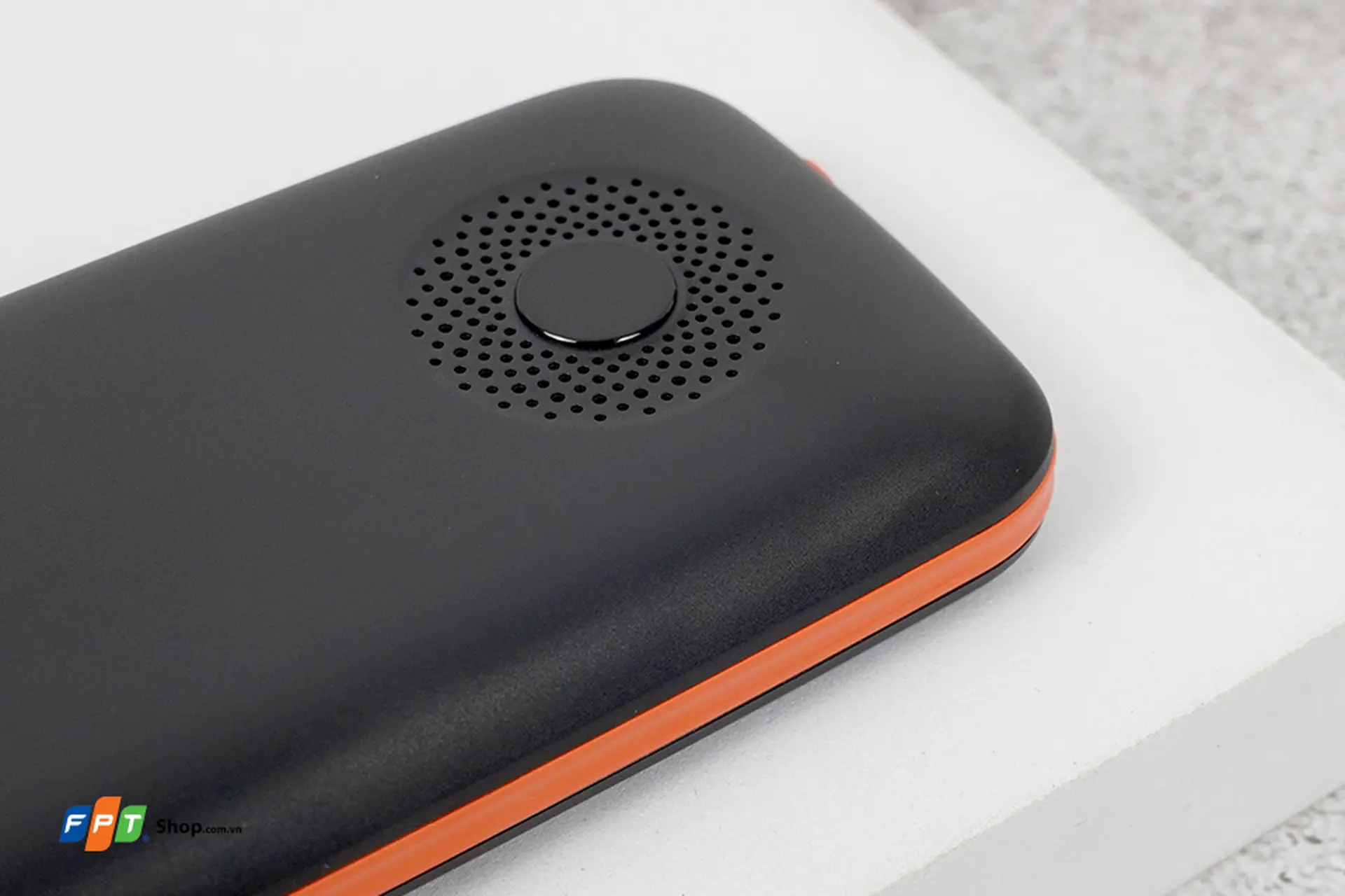 Điện thoại Itel IT8010 4G - Chính hãng, giá siêu rẻ