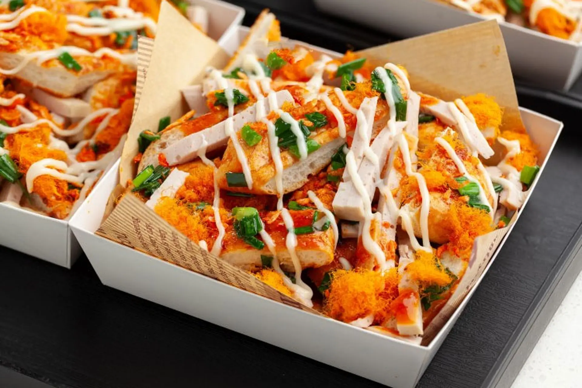 Bánh mì nướng muối ớt bao nhiêu calo? Ăn nhiều có béo không?