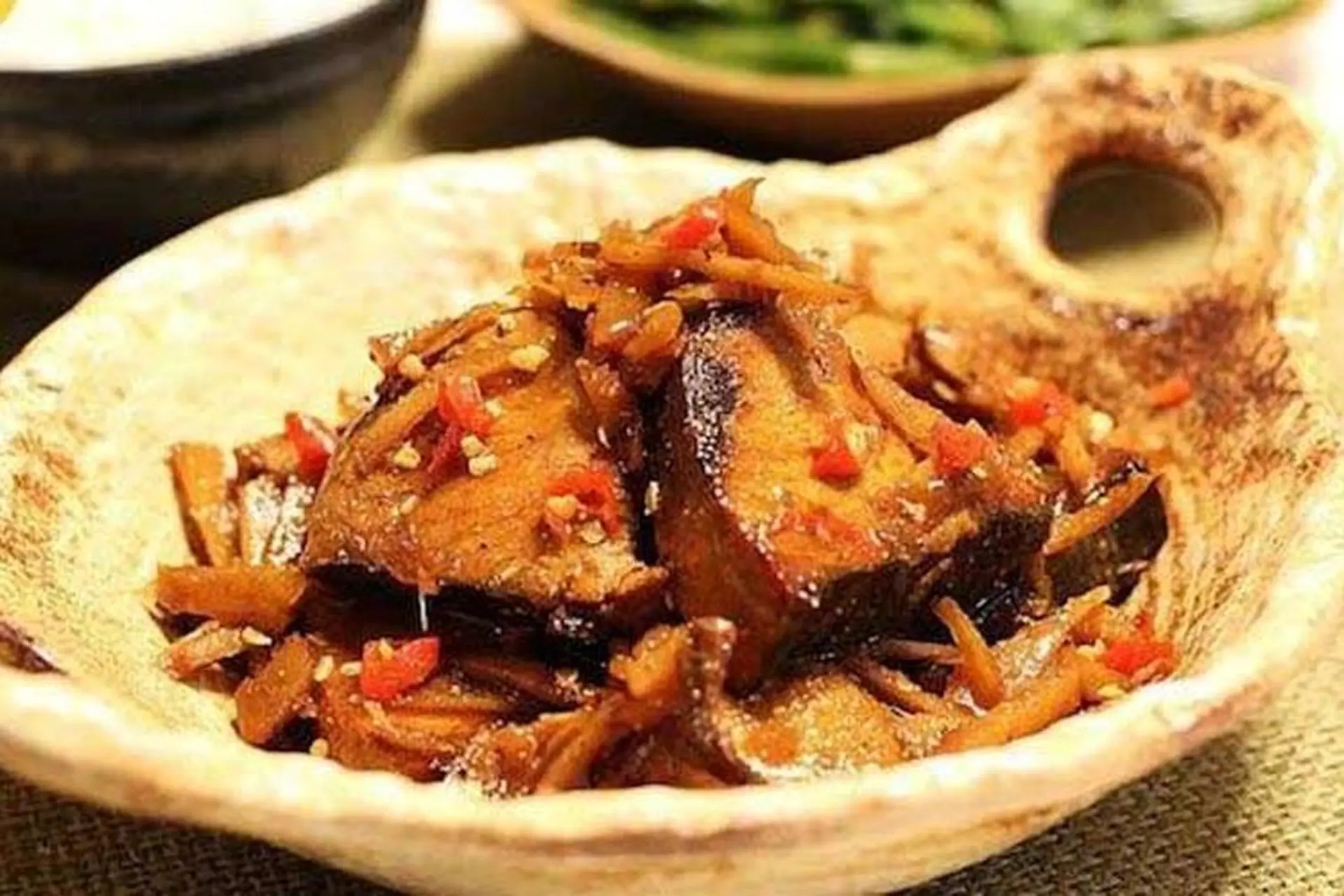 2 cách làm cá basa kho riềng thơm ngon và đơn giản tại nhà