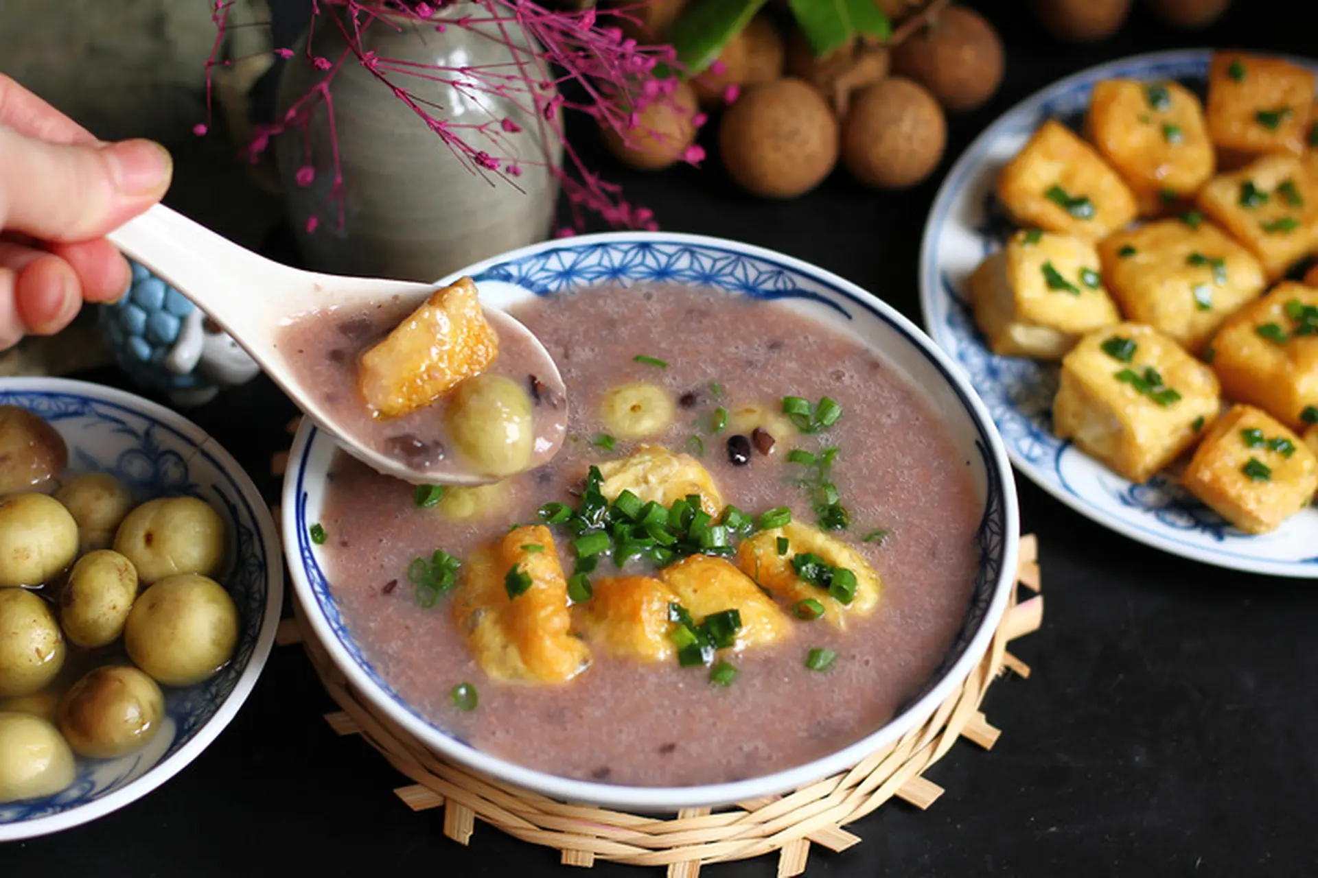 Hướng dẫn chi tiết cách nấu cháo đậu cà thơm ngon, bổ dưỡng, dễ làm tại nhà