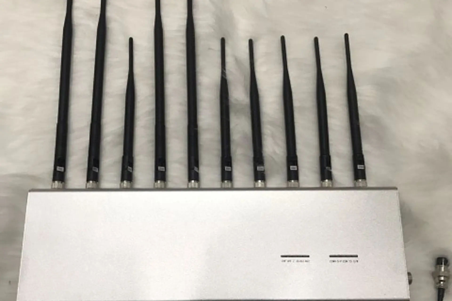 Liệu chúng ta có nên dùng thiết bị phá sóng karaoke hay không?