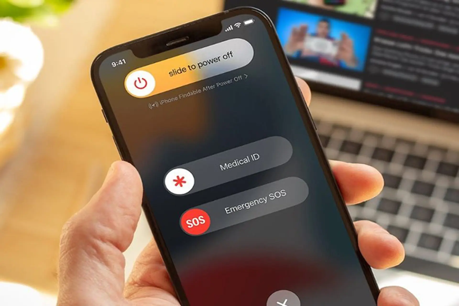 Làm gì khi iPhone bị treo SOS khẩn cấp? Cách khắc phục hiệu quả