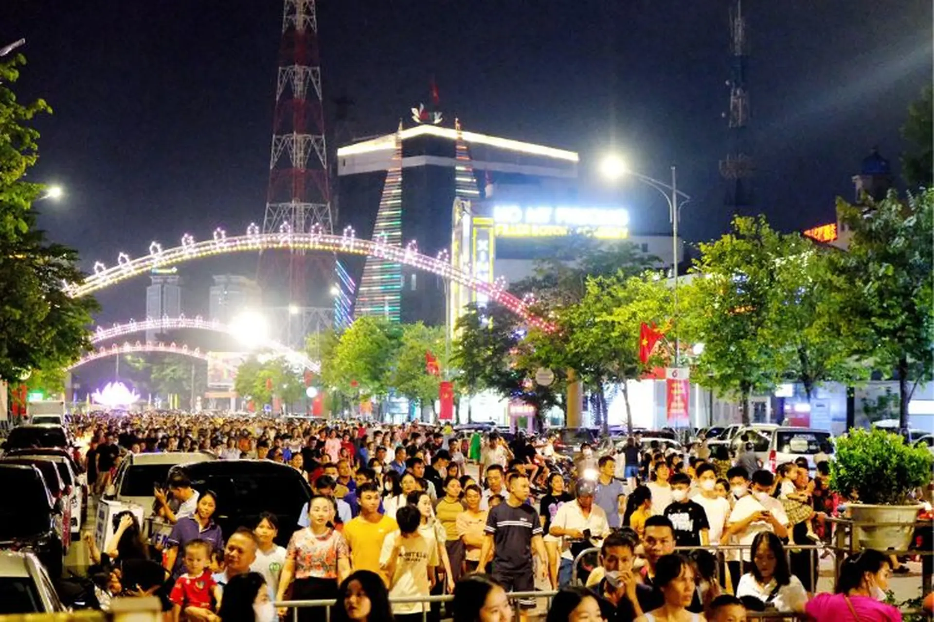 Phố đi bộ TP Vinh mở cửa thứ mấy? Khám phá những hoạt động nổi bật