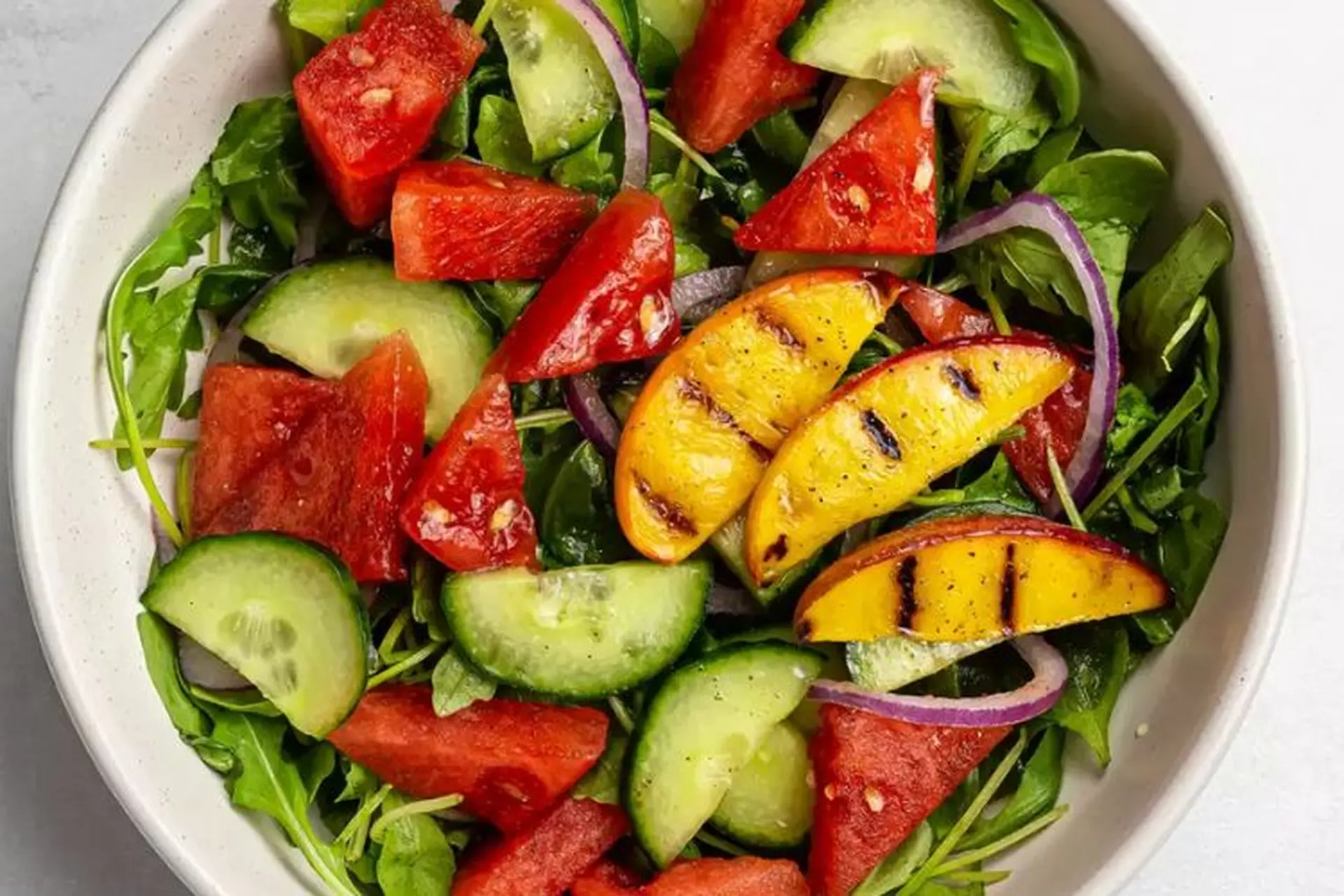 Salad đào: Công thức salad đào tươi mát, dễ làm tại nhà