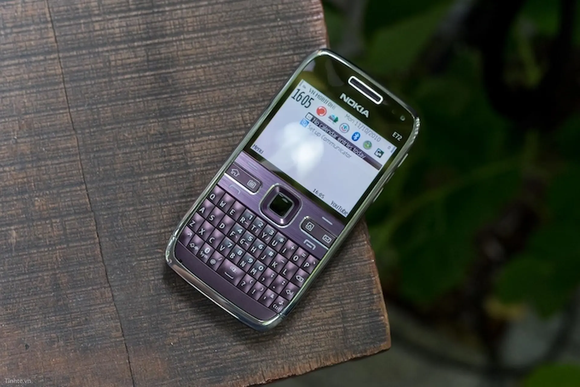 So sánh Nokia E63 và E72: Nhìn lại hai trong số những “huyền thoại” của ...