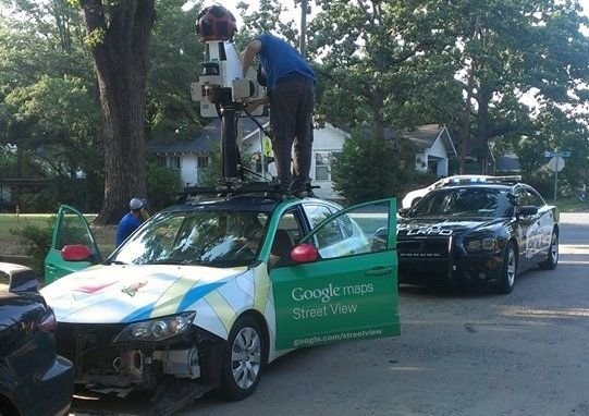 Xe Google Street View gây tai nạn vì đi sai đường