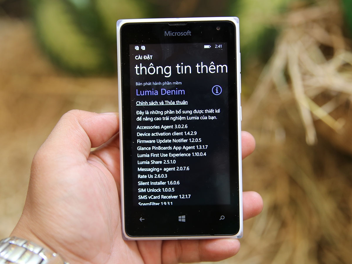 Lumia 435 và Lumia 532 lên kệ thị trường Việt Nam với giá 1,8 triệu đồng và 2,2 triệu đồng