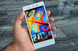 So sánh thiết kế và màn hình của Gionee Elife E6 và Oppo Yoyo R2001