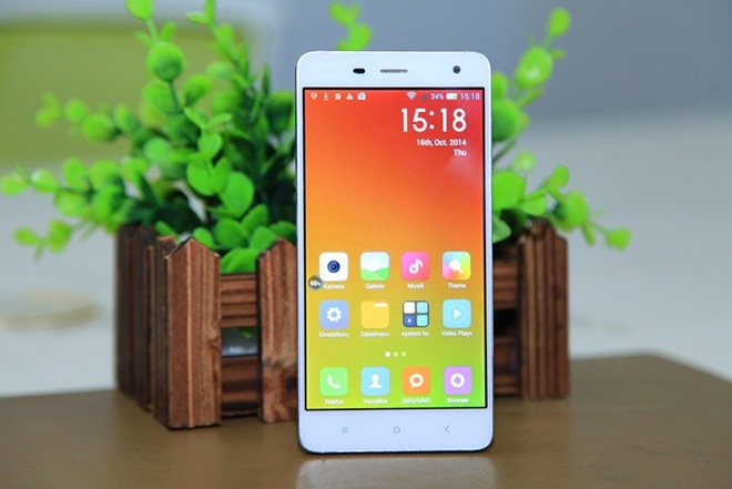 D850 Signs đầy “quyến rũ” trong phân khúc tầm trung