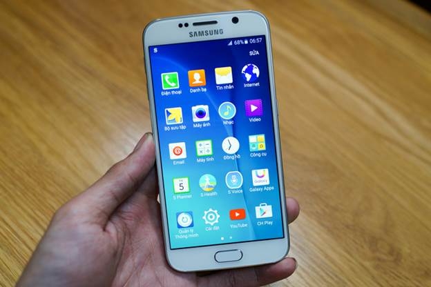 Đập hộp chiếc Samsung Galaxy S6 tại Việt Nam
