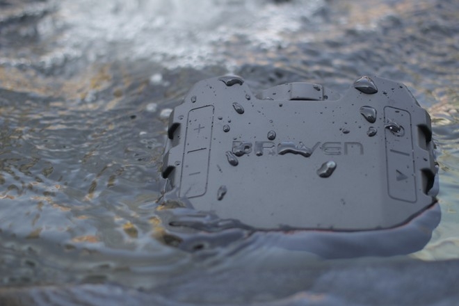 Sướng mắt với chiếc loa chống nước ở Việt Nam